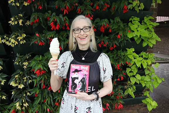 Reel Beach: A lake-side chat with Thomas Craig of Murdoch Mysteries ...